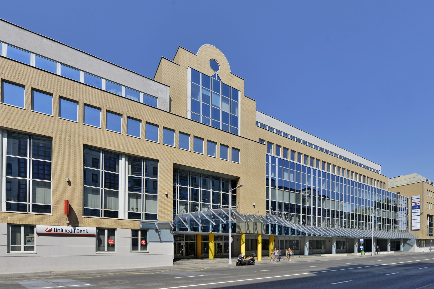 Office Space for Rent at Buda Square Irodaház | Budapest Offices